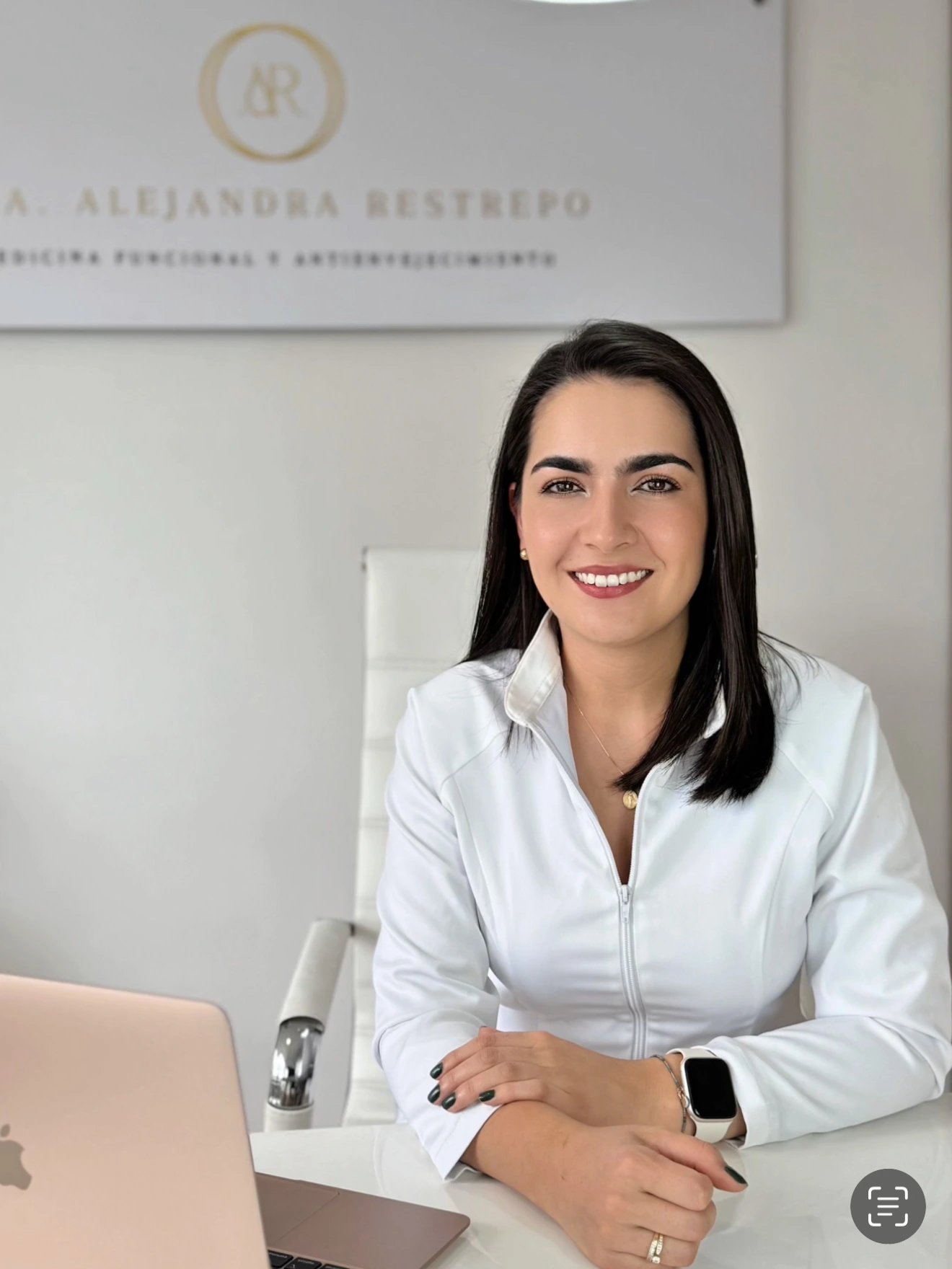 Contacto - Doctora Alejandra Restrepo